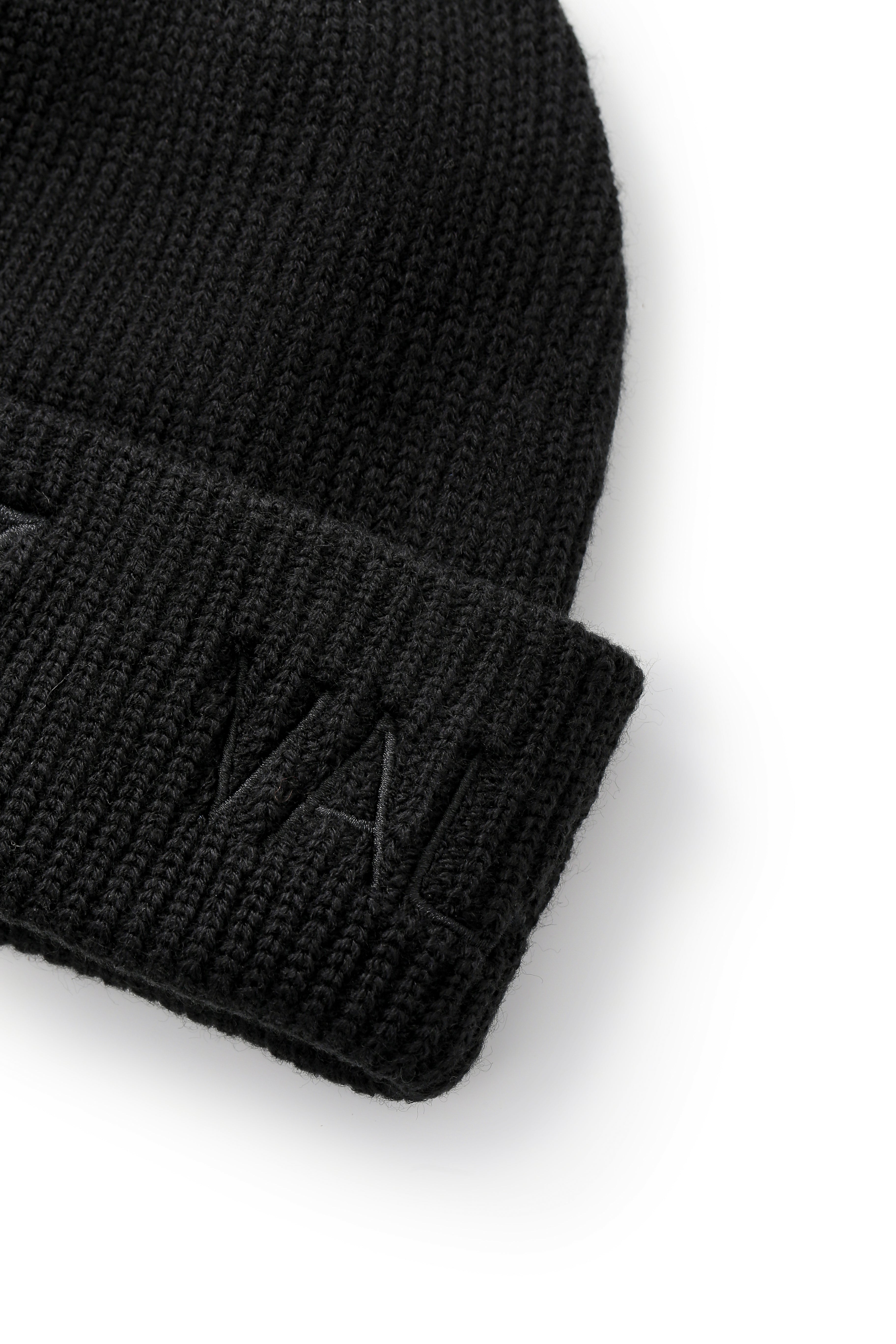 Mr.Beanie Black – Valabasas