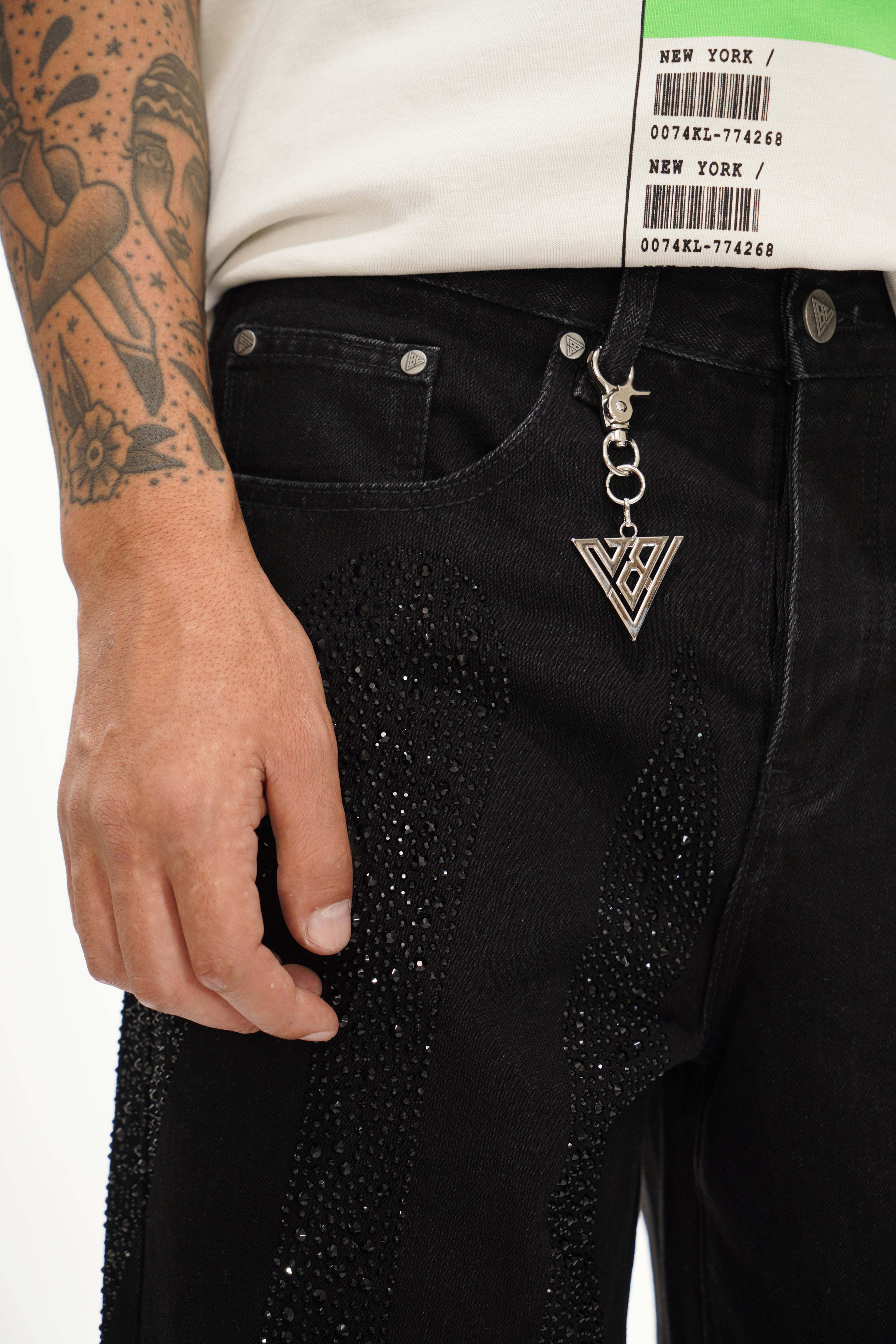 Scripted Black Baggy – Valabasas